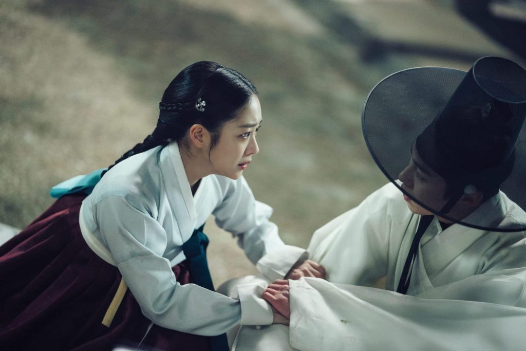 Netflix Unveils Mysterious Korean Historical Romance: Cher Hong-rang