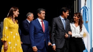 Political leaders' voting day outfits: casual styles and superstitions ...