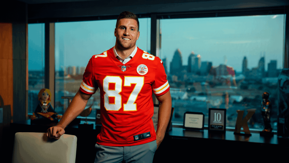 Travis Kelce net worth hits $90 million in 2025 and here's what shocked ...