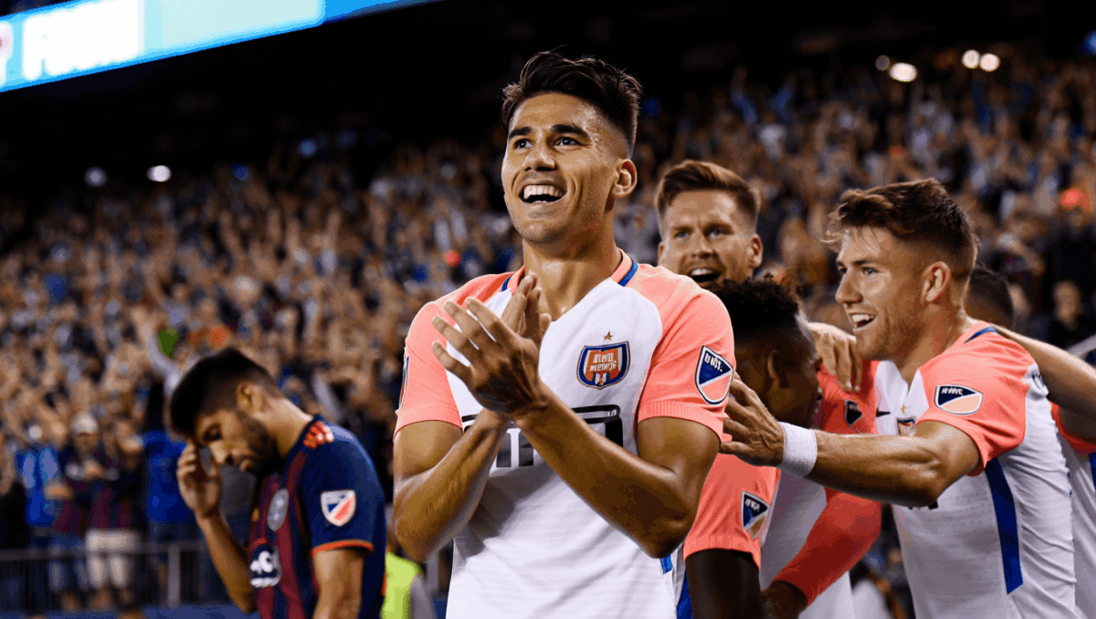 Allende scores 2 goals as Inter Miami dominates NYCFC 4-0 in Eastern ...