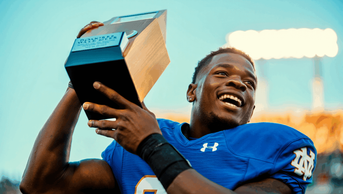 Jeremiyah Love wins 2025 Doak Walker Award with 1,372 yards, but what ...