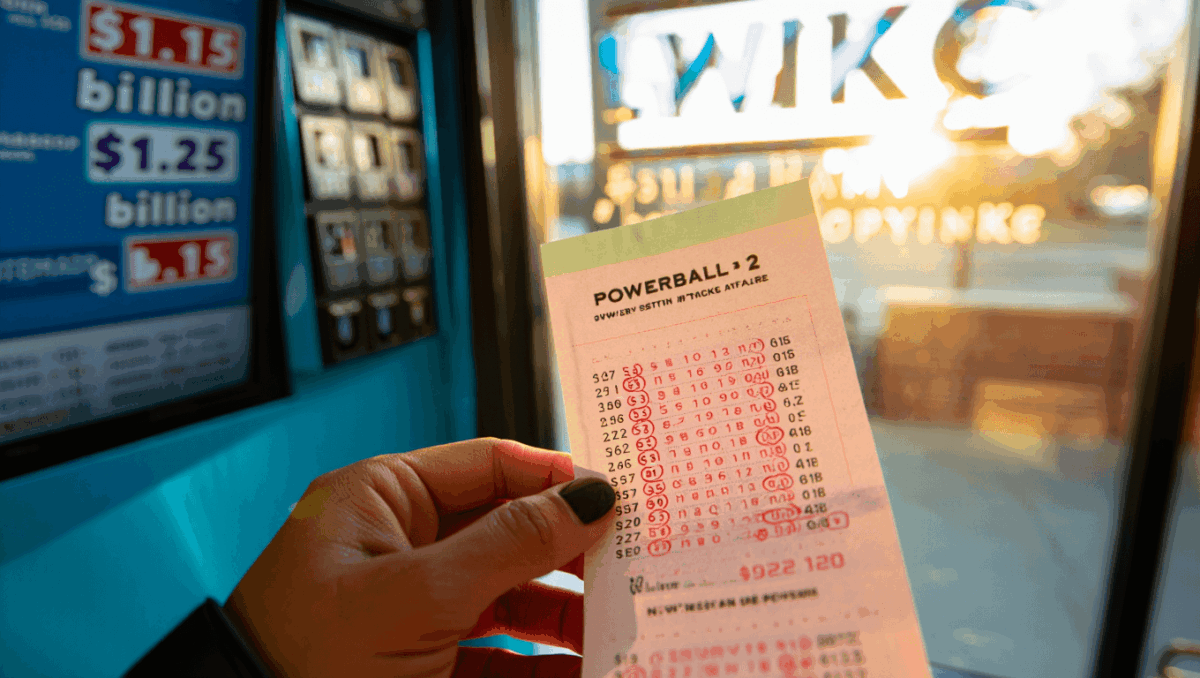 Did anyone win Powerball Dec 15? Arizona and California players hit $1M ...