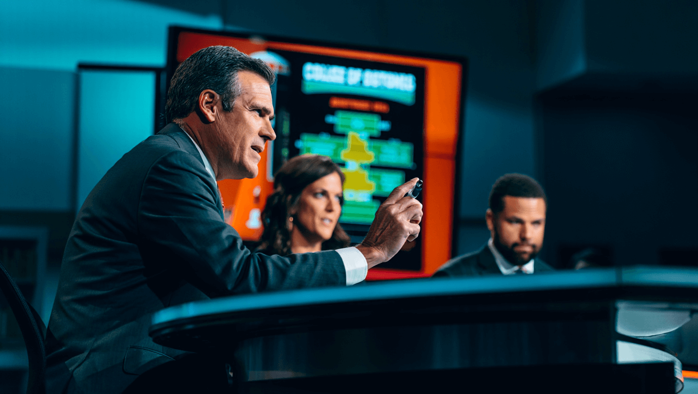 College Football Playoff selection show reveals 12-team bracket today at noon, Elite 8 locks in ...