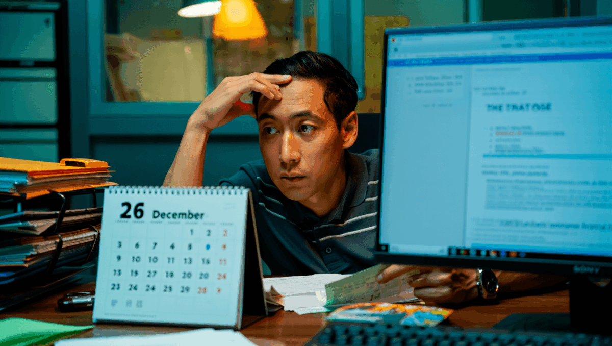 IRS shuts down e-filing in hours as tax pros scramble, January ...