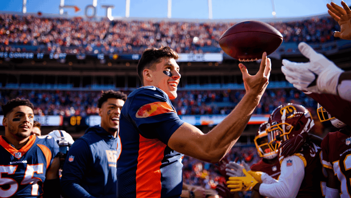 Broncos game turned on Bonitto's OT bat, what clinched Denver's 27-26 ...