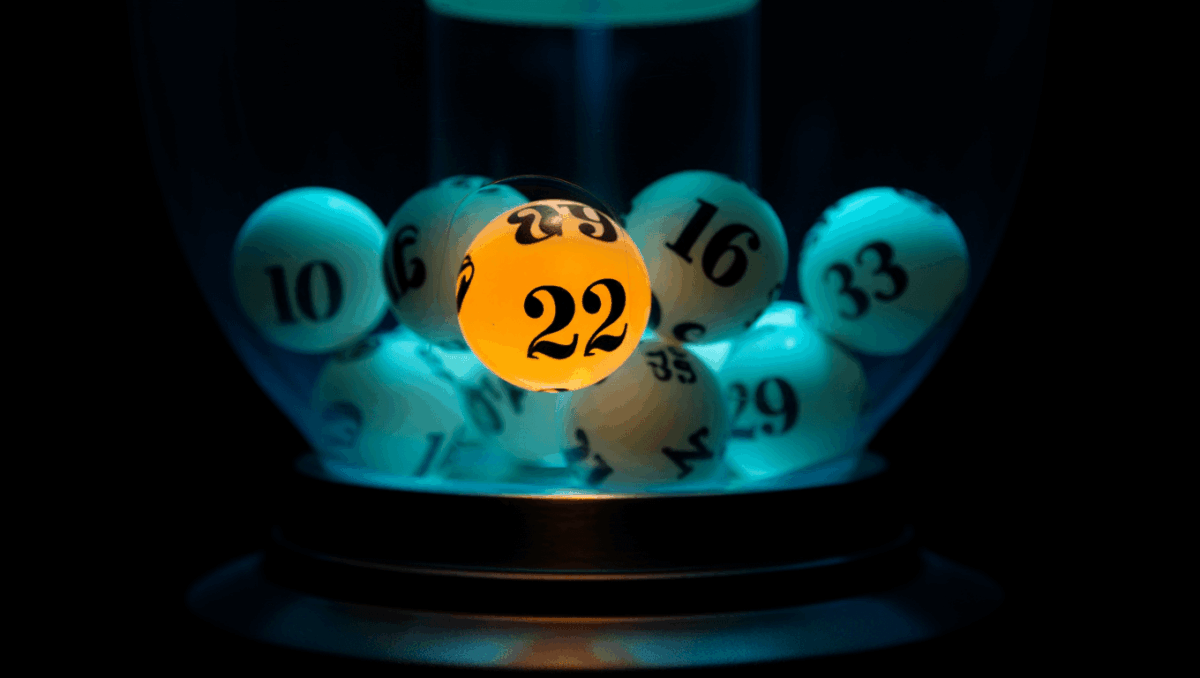 Powerball numbers 10-16-29-33-69 hit the $930 million jackpot, but wait ...