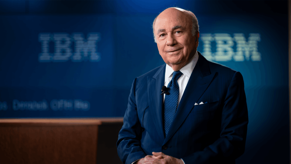 Lou Gerstner, the CEO who rescued IBM from total collapse with an ...