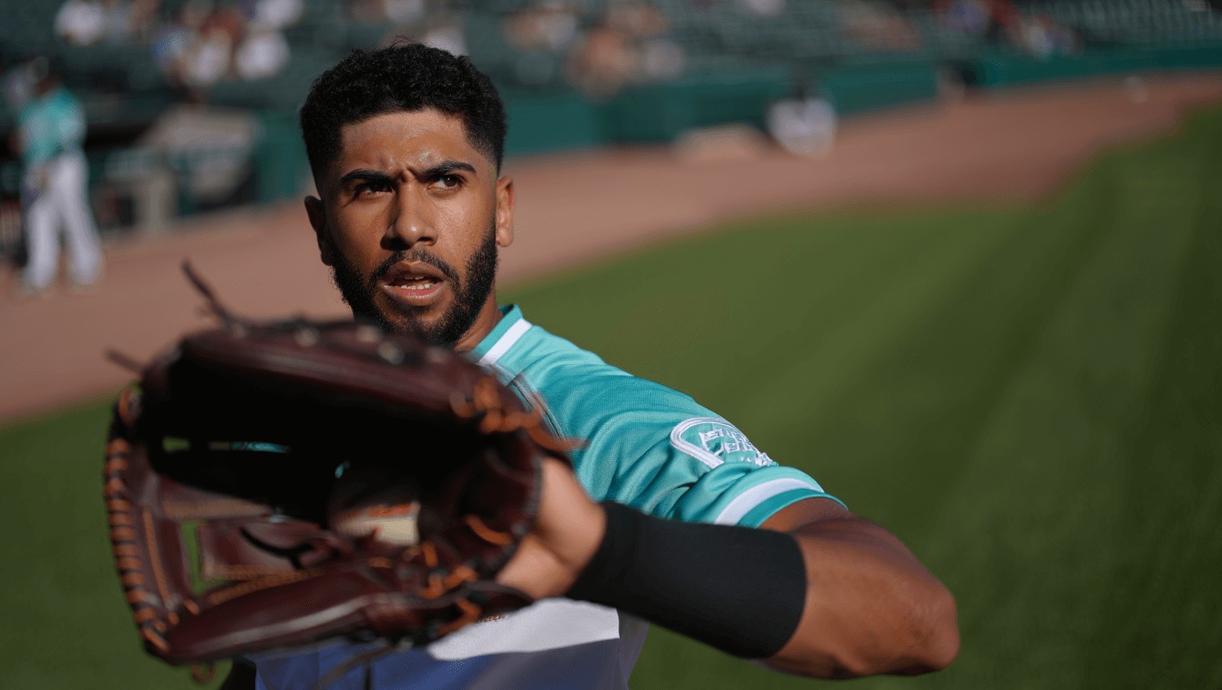 Luis Robert Jr. traded to Mets for Acuña and Pauley, ending years-long saga