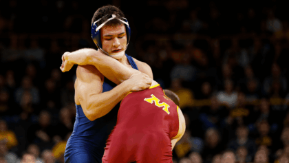 Iowa vs Minnesota wrestling tonight in Big Ten battle at Carver-Hawkeye ...