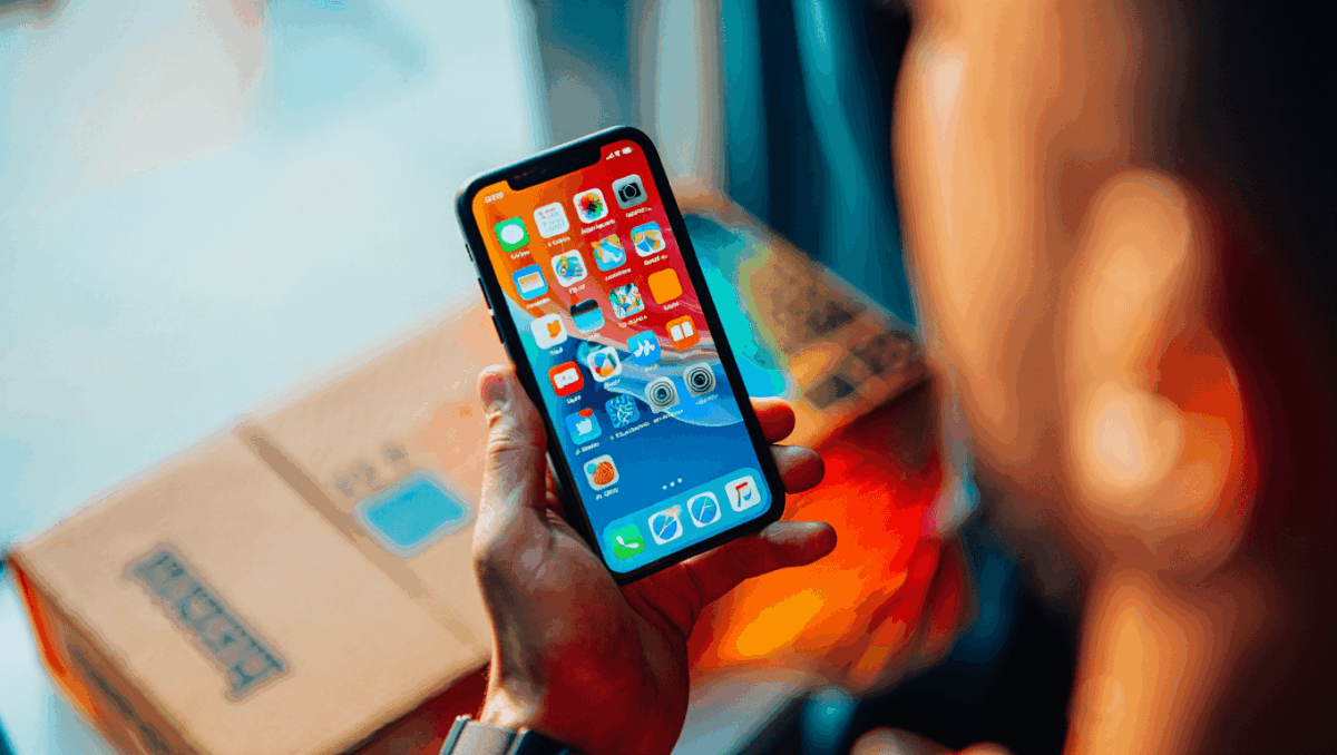 iPhone 16e price drops to $516 at Amazon and shoppers can't believe the ...