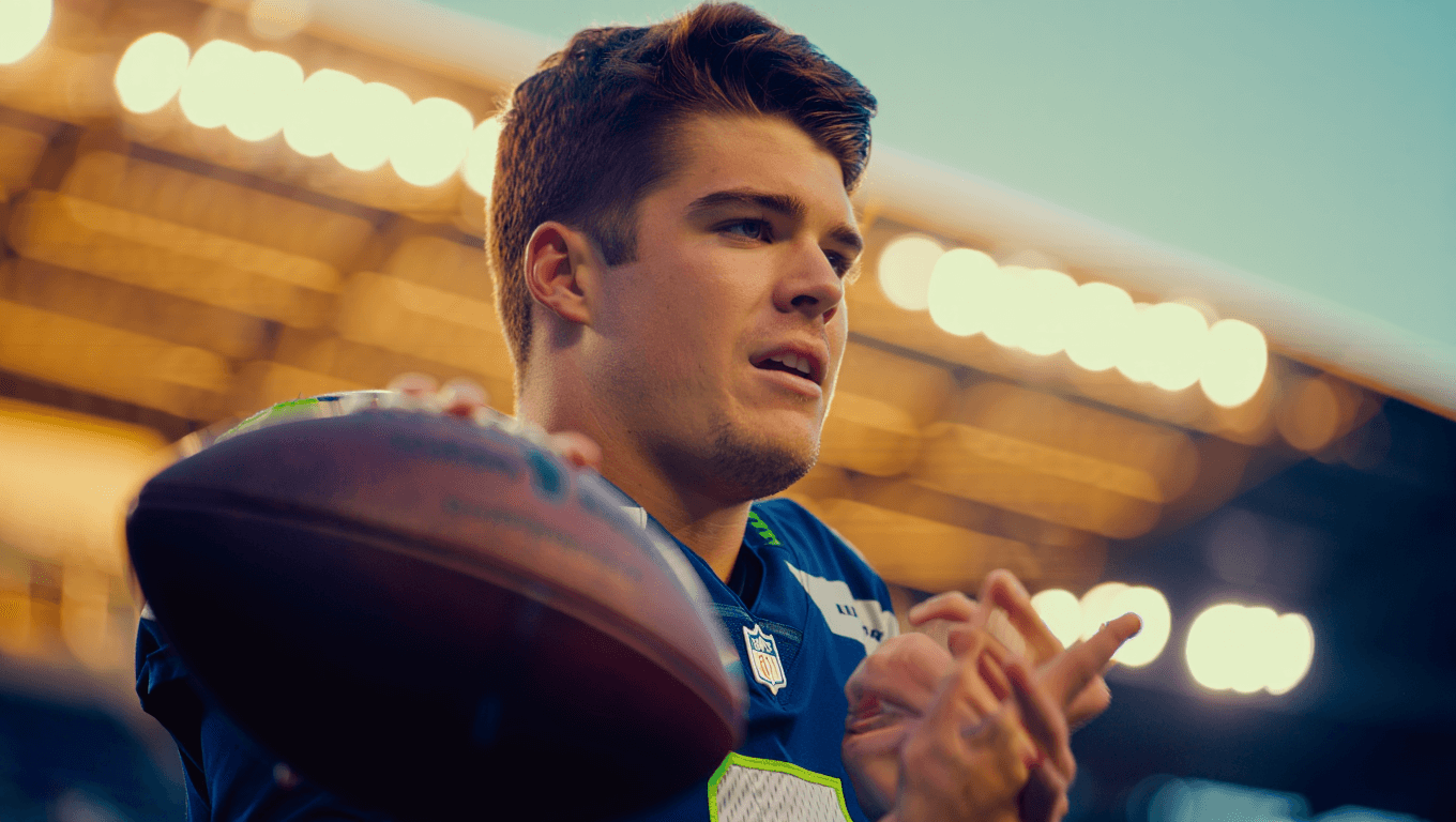 Sam Darnold questionable for Seahawks-49ers playoff game, oblique ...