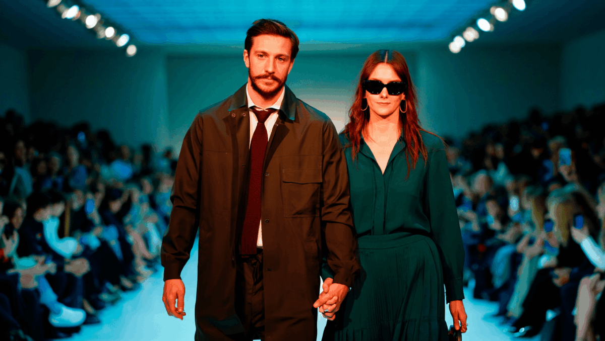 Aaron Taylor Johnson and Sam turn heads at Paris Fashion Week in ...